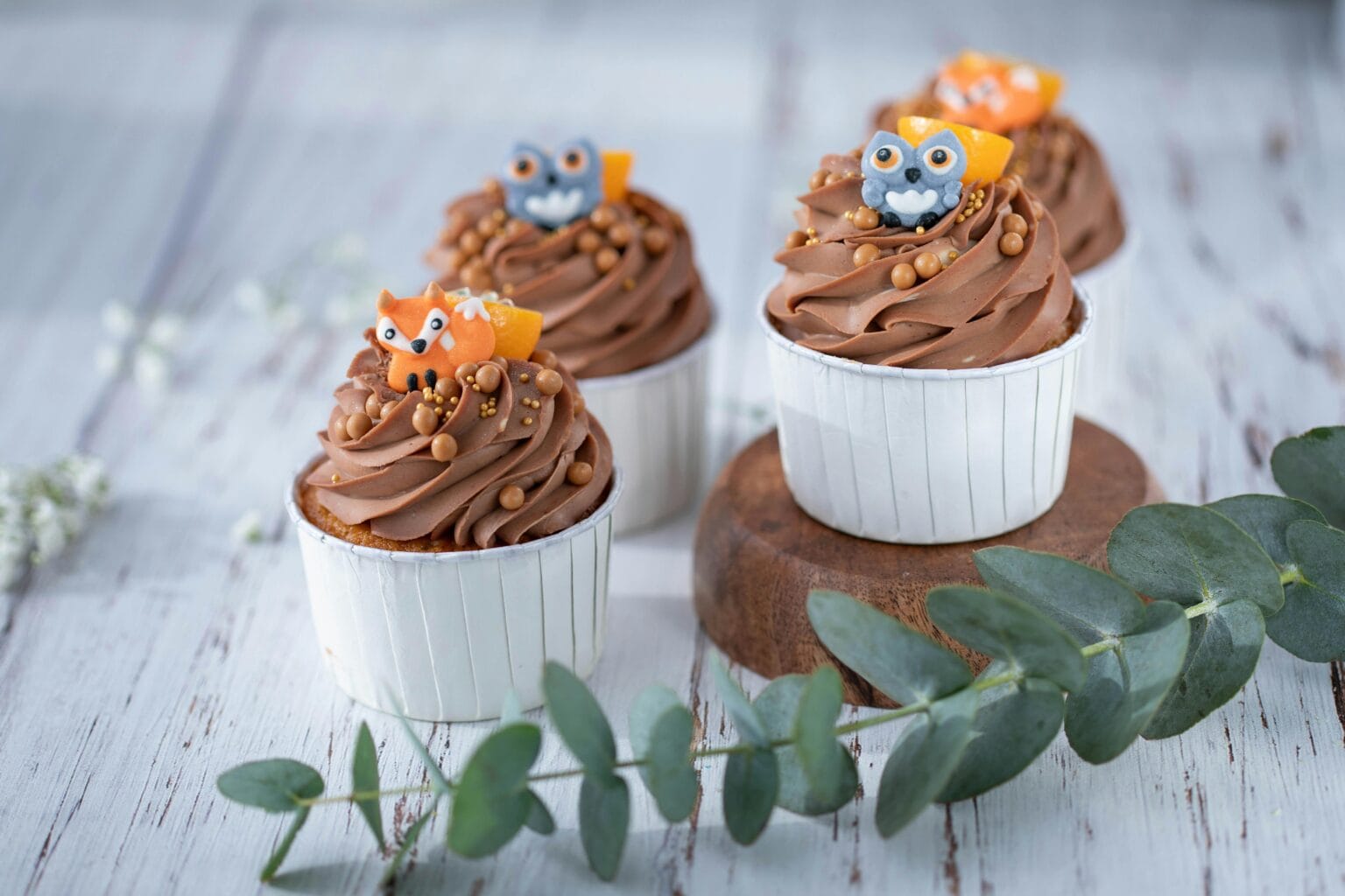 How to Make Buttercream Frosting: The Perfect Recipe In Just 10 mins